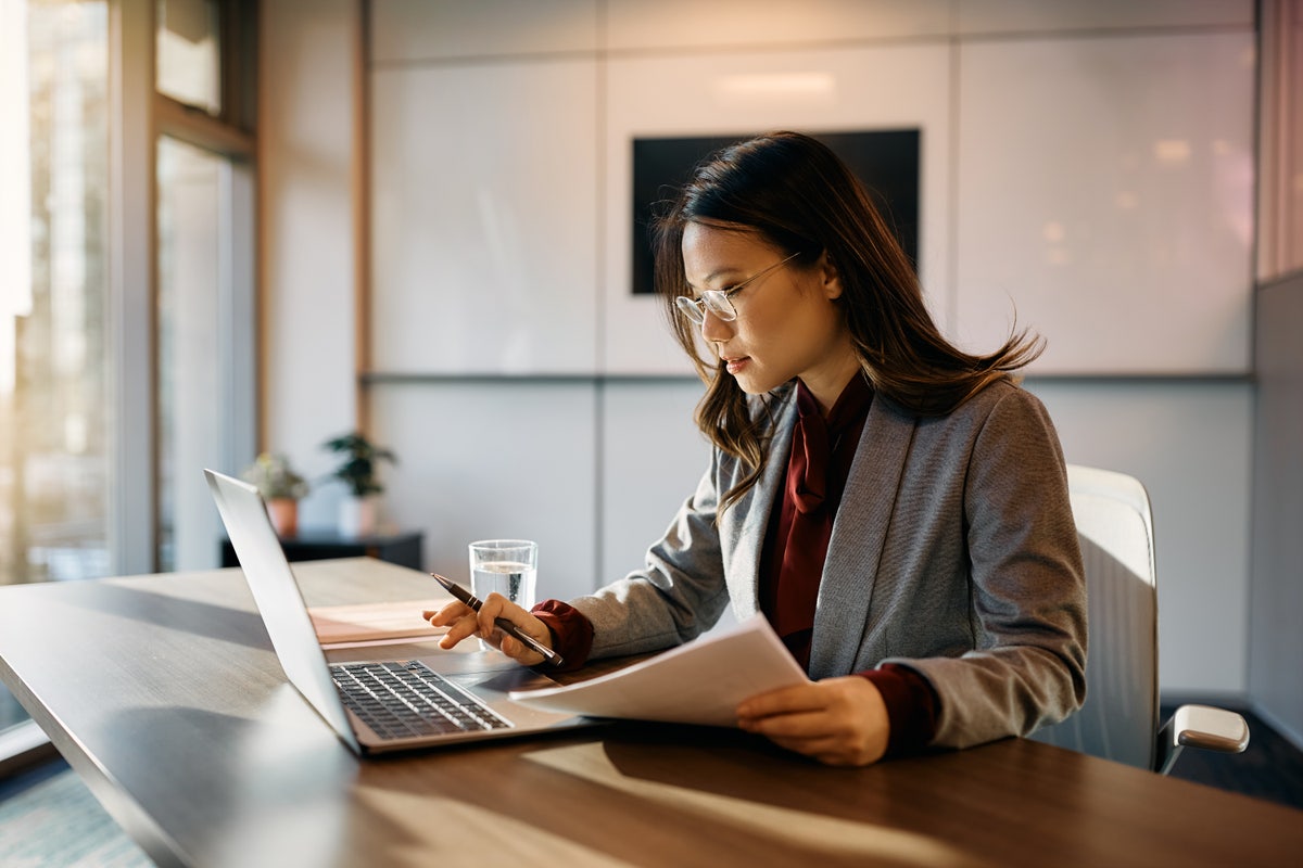 Invoice types: What are the different types of invoices? | Adobe Acrobat