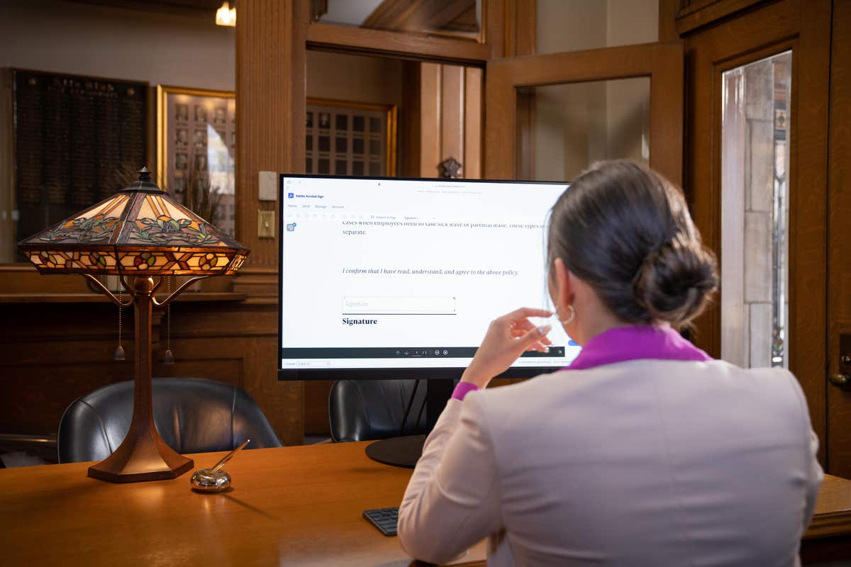 FDA 21 CFR Part 11 compliance: Electronic signature | Acrobat for business