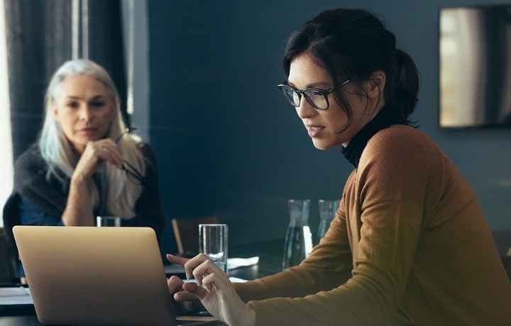 Online contract signing for business | Adobe Acrobat Sign