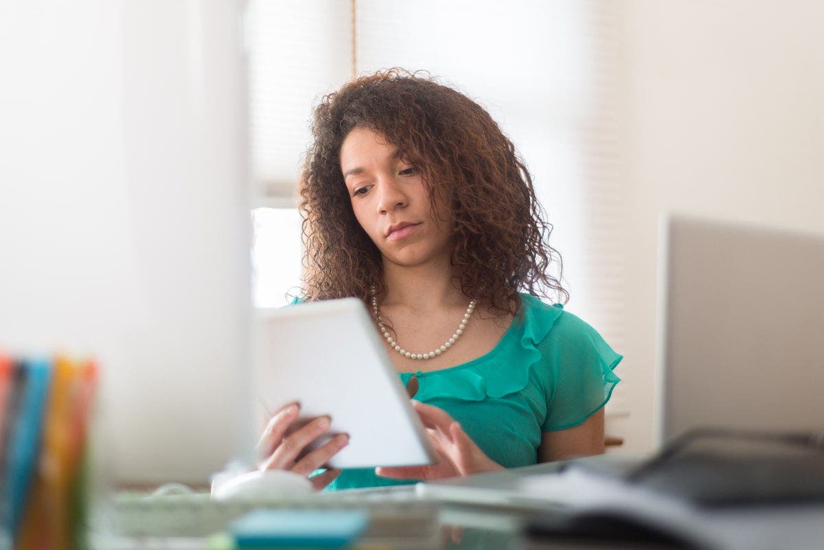 How to share a PDF on an iPad | Adobe Acrobat