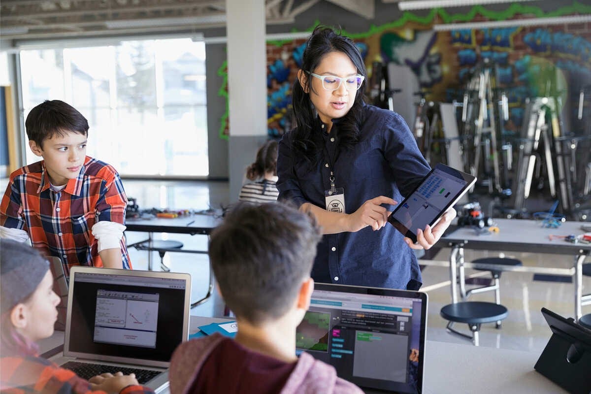 How to use an AI helper for homework | Adobe Acrobat