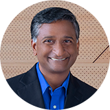 アドビ経営陣のプロフィール