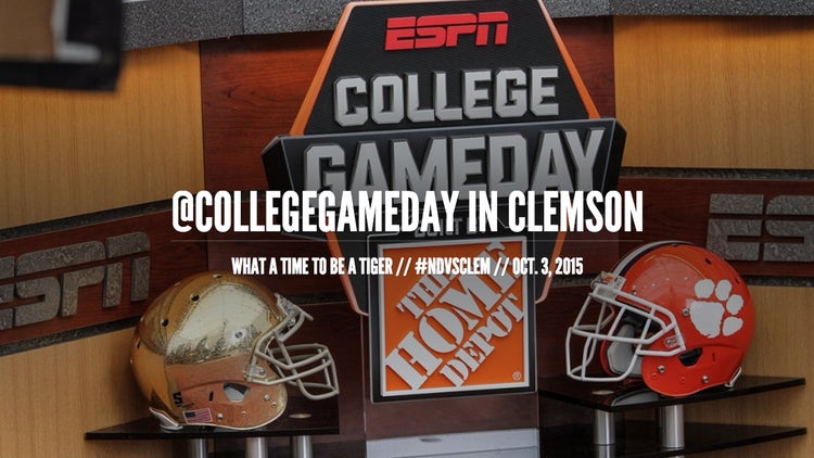 Winning Sports Social Media Marketing: 21 Ways to Engage Fans Online