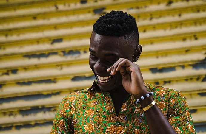 What is candid photography? Taking candid photos - Adobe