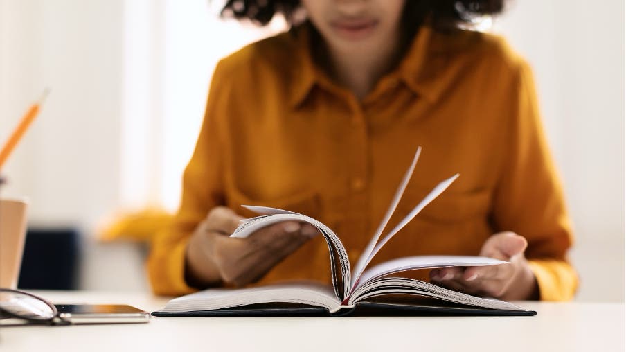 How to write and format a book report or book review + free ...